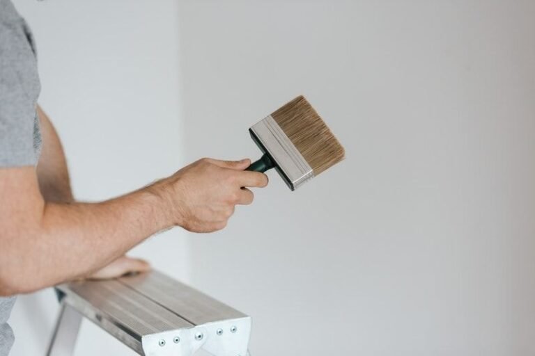 Paint Chalking - Causes, Prevention | How to Identify & Fix Paint Chalking